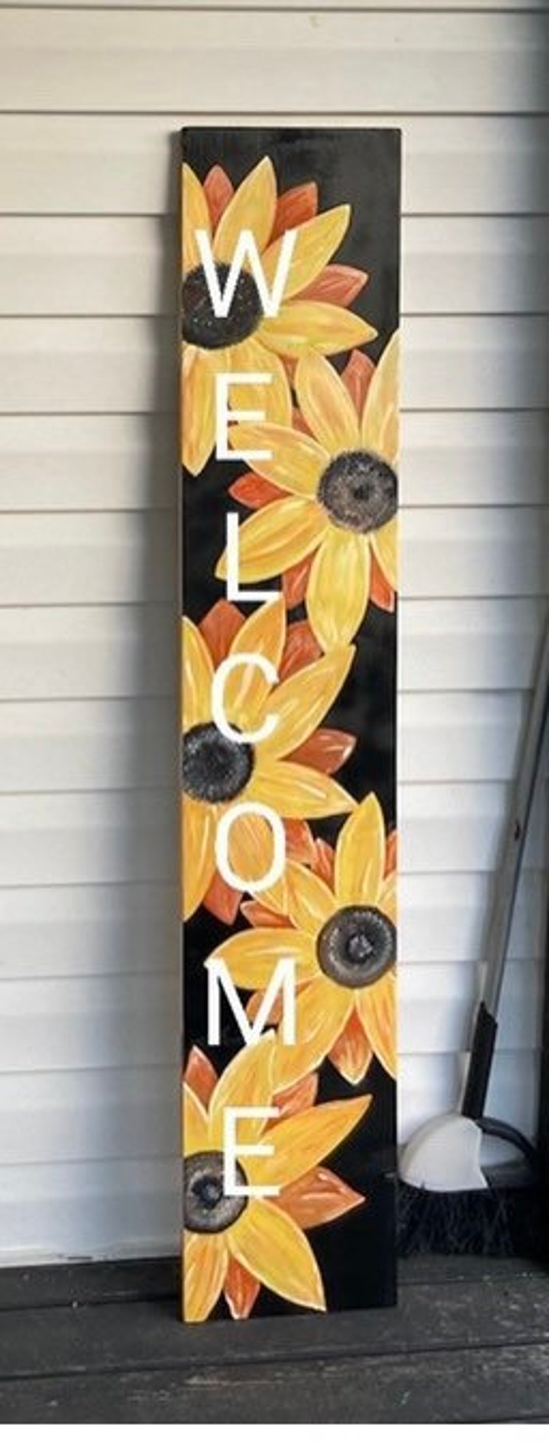 Sunflower Welcome Board or Customize With Your Own Last Name - Etsy