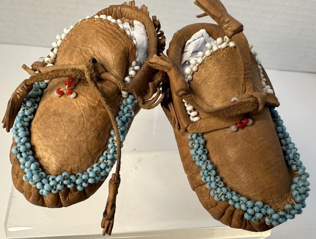 Vintage Native American Childs Leather Beaded Moccasins Fringe 3.5 Long ...