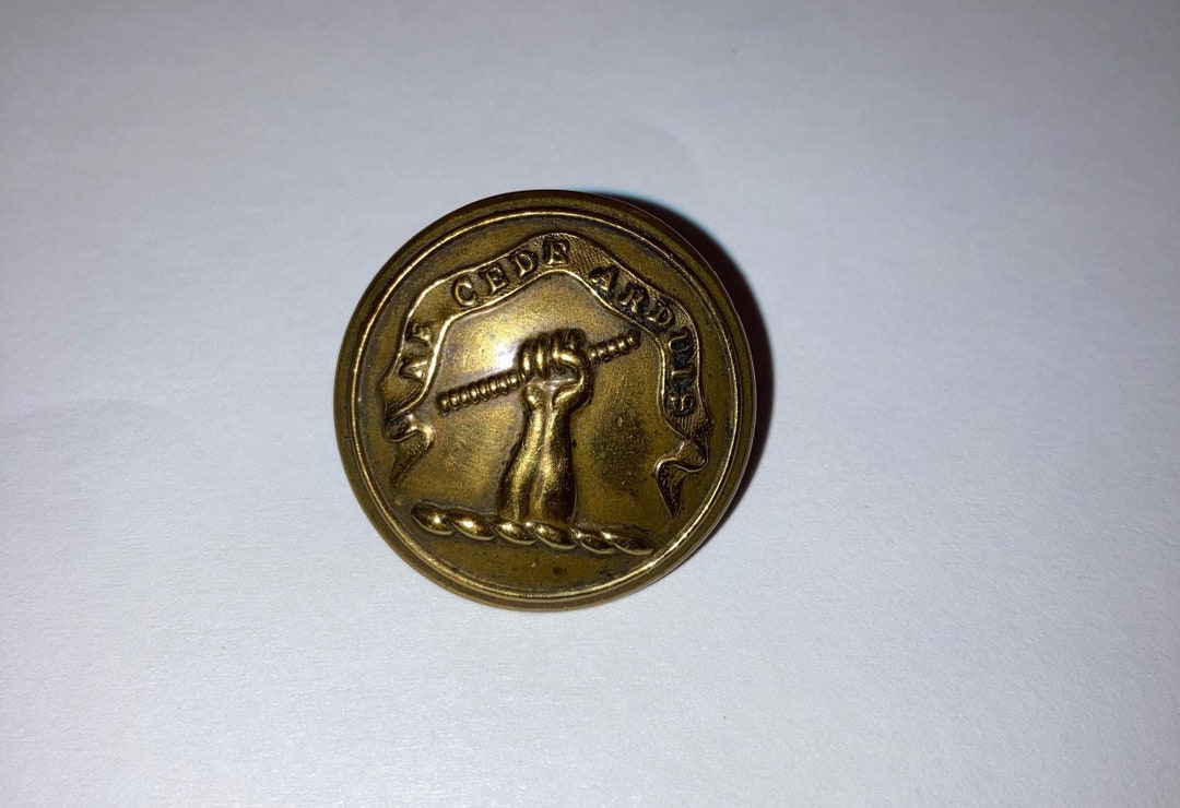 Metal British Livery Button Hand Banner CEDE ARDUIS Firming and Sons ...