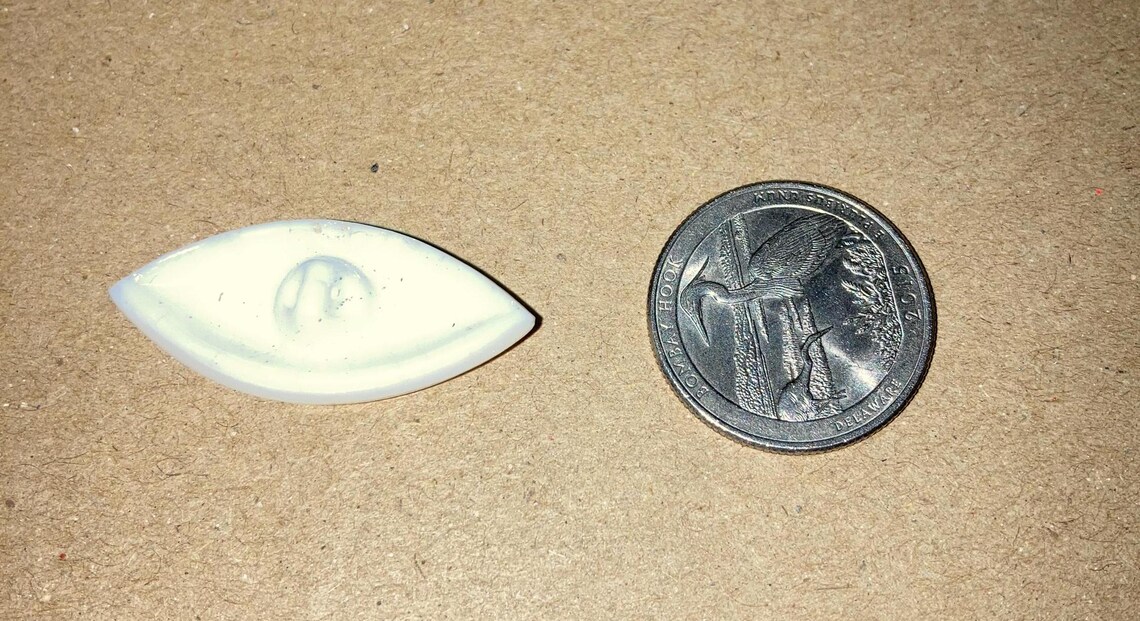 White Leaf Glass Spindle Button-texture Design-g137-button-button Lover ...