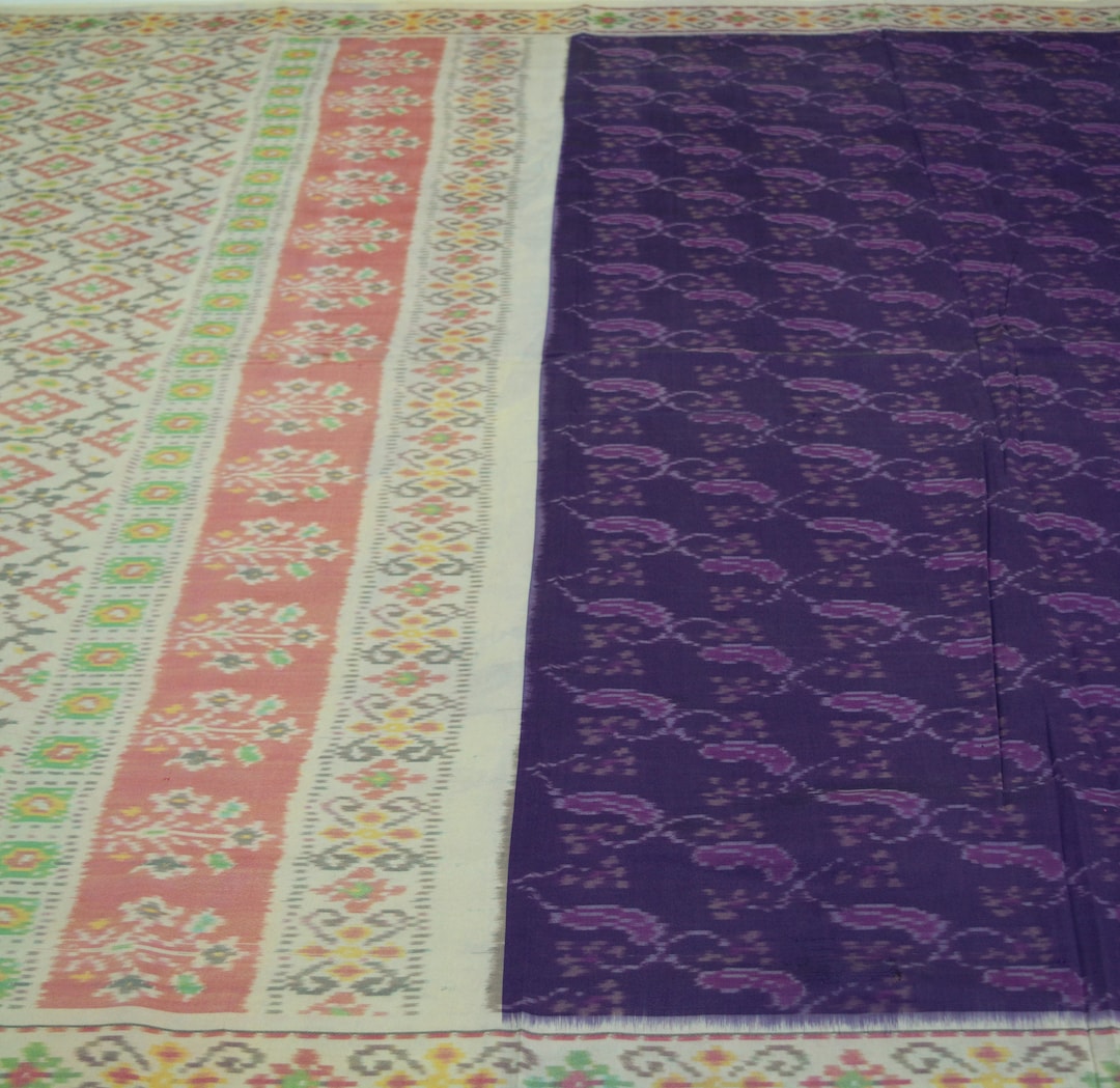 Indian Vintage Blue & Cream Pure Silk Hand Woven Ikat Saree Indian Sari ...