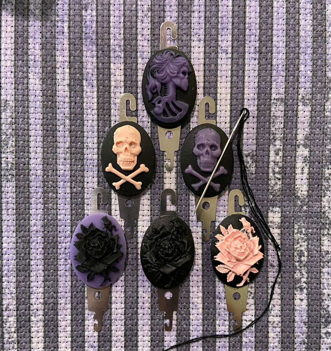 GOTH STITCH Femme Skull Rose Double Sided Needle Threader ...