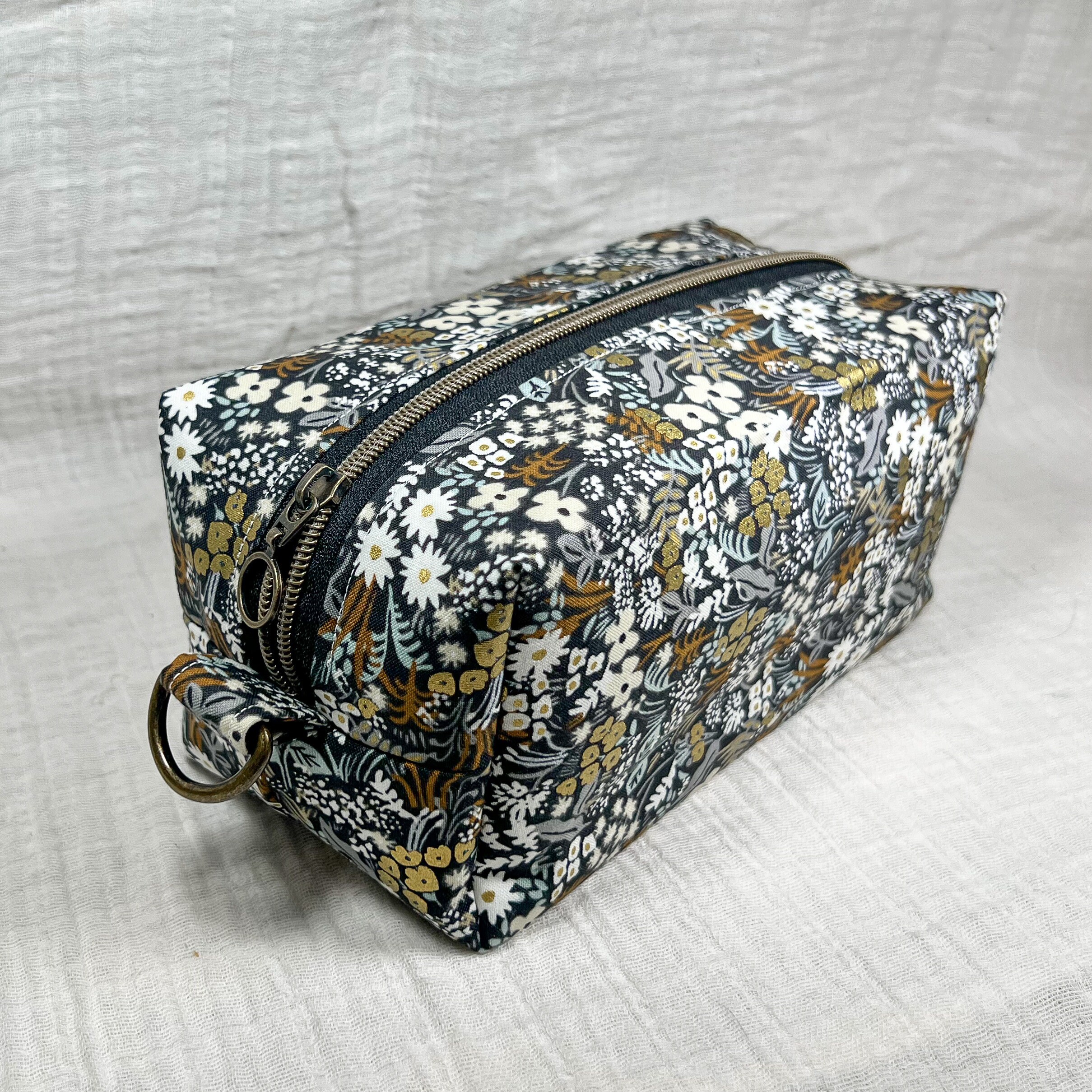 BOXY POUCH Handmade Zip-close Boxy Pouch Rifle Paper Co. Tool Pouch ...