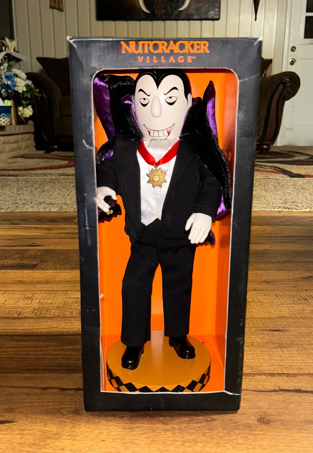 May Dept. Co • Dracula • Vampire • Halloween • 2005 • Wooden ...