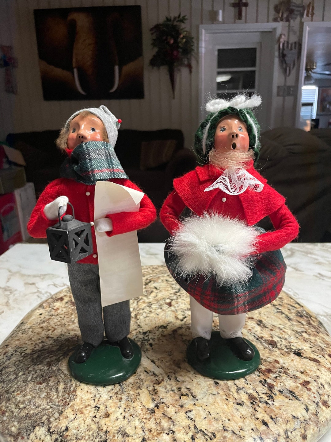 Byers Choice • Red/green • 2 Christmas Carolers Figurine • Man/woman - Etsy