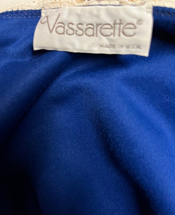 Vintage “Vassarette” Velvet Robe Women~Size Medium - Gem