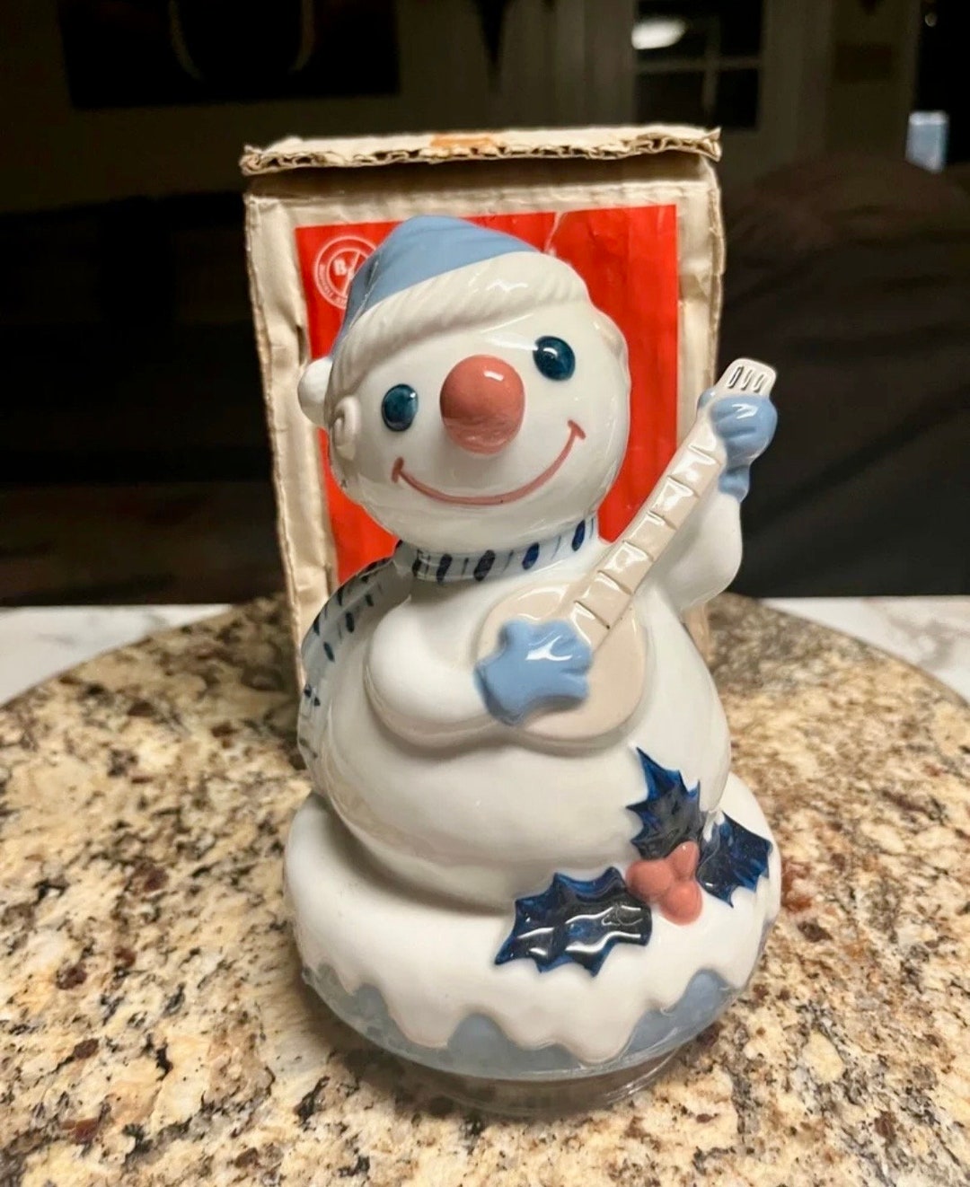 Anderson • Porcelain • White • Snowman • Banjo Musical • Wind up ...