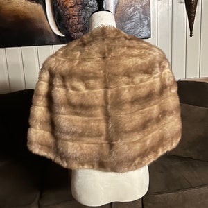 Bifano’s Dallas ~ Women’s One Size ~ Vintage (1960’s) ~ Brown ~ Stole ...