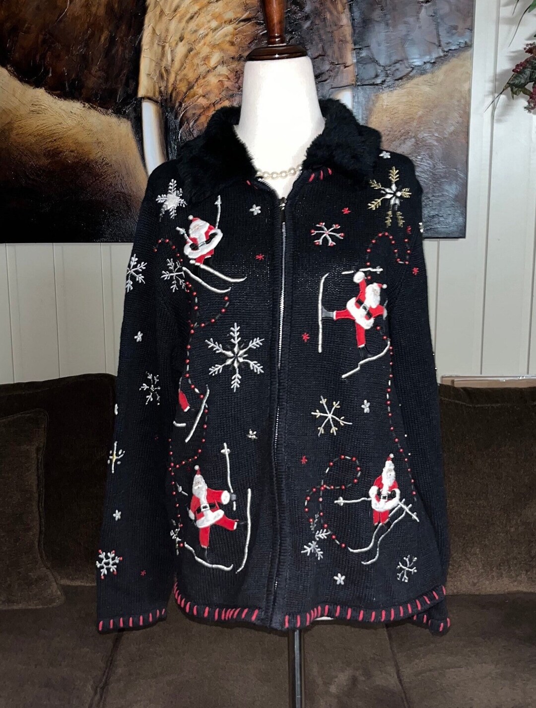 Seague • Ho Ho Ho • Medium • Beaded • Black/red/white • Santa Claus ...