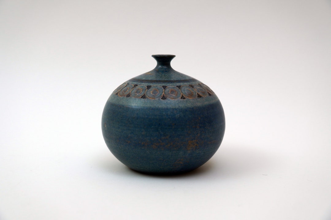9 X 10 Ceramic Vase 239 by ULLA WINBLAD se,19331992 for Alingsas ...