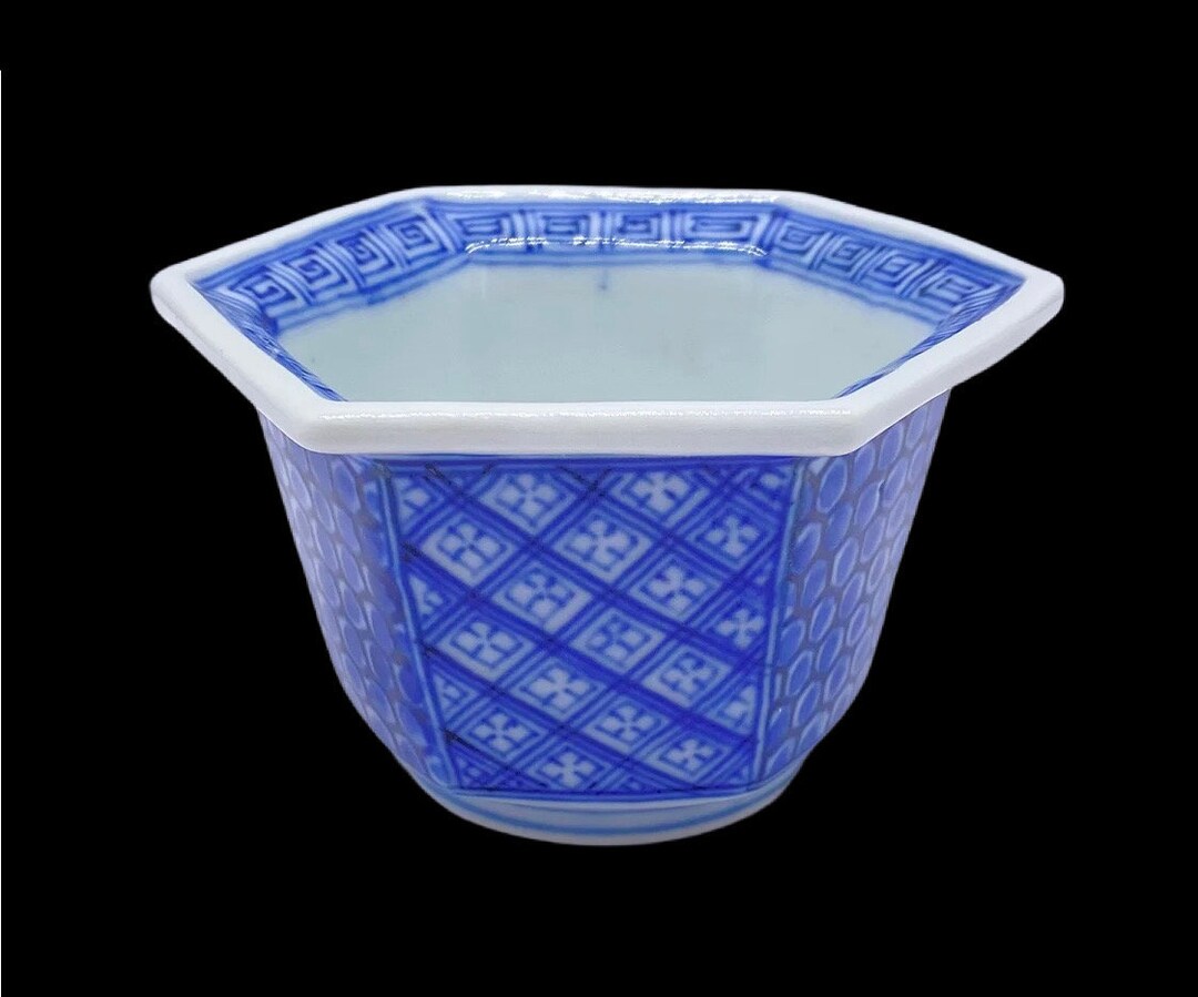 Antique Blue and White Chinese Cache Pot From 19th Century - Blue and ...