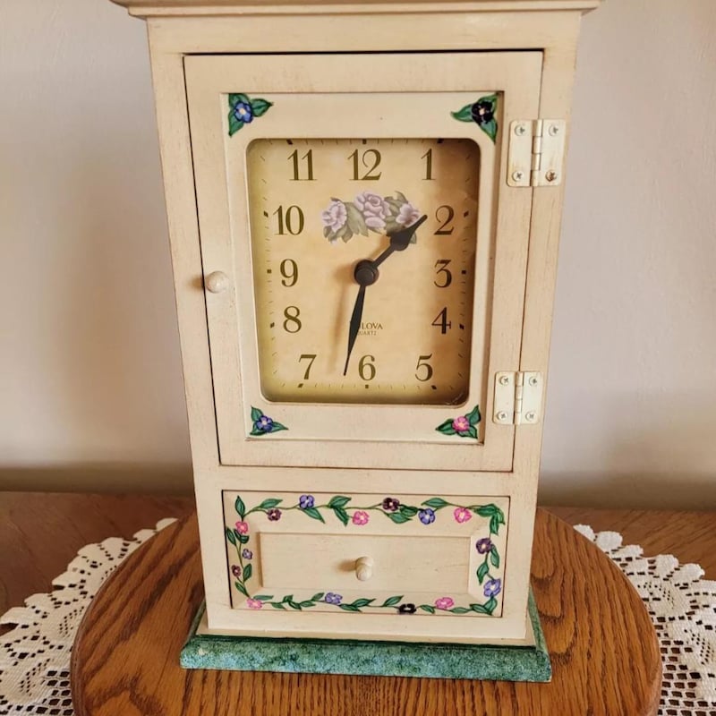 Vintage Clock Bulova - Etsy