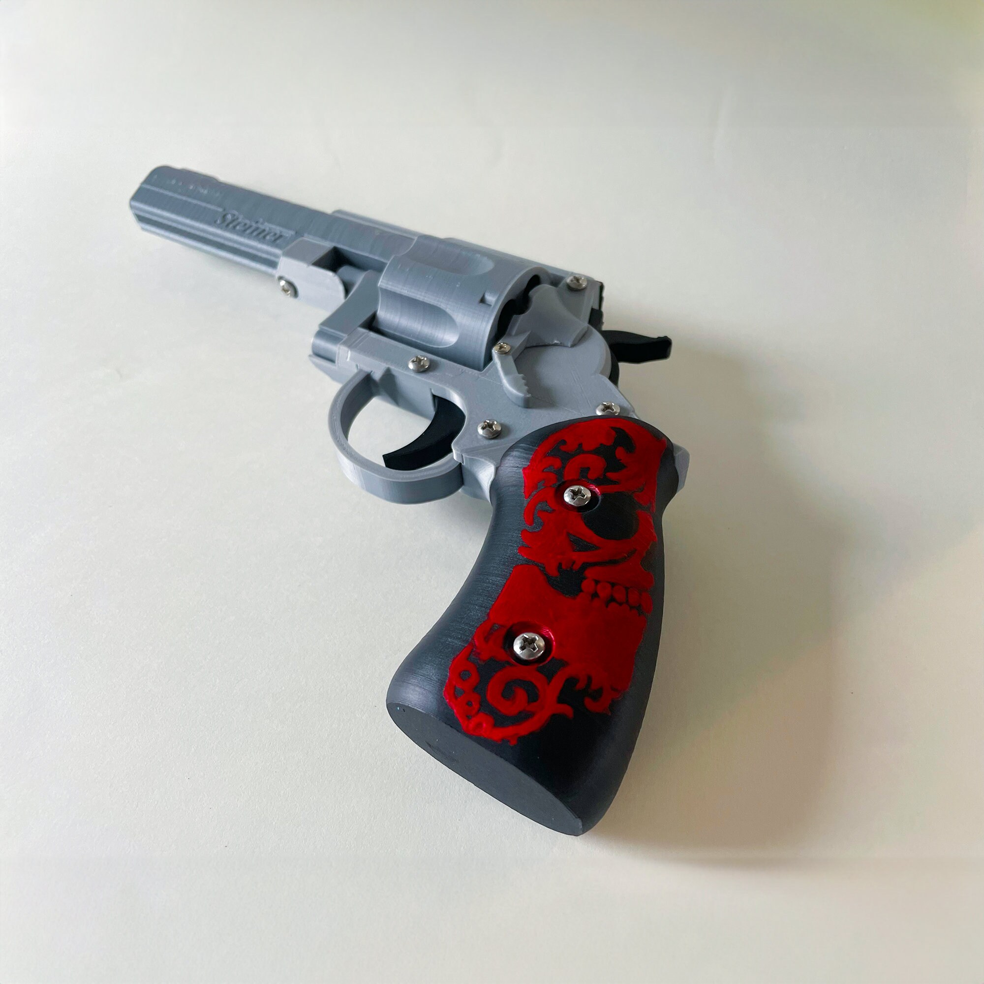 RDR2 Micah's Revolver Prop Red Skull Handle - Etsy