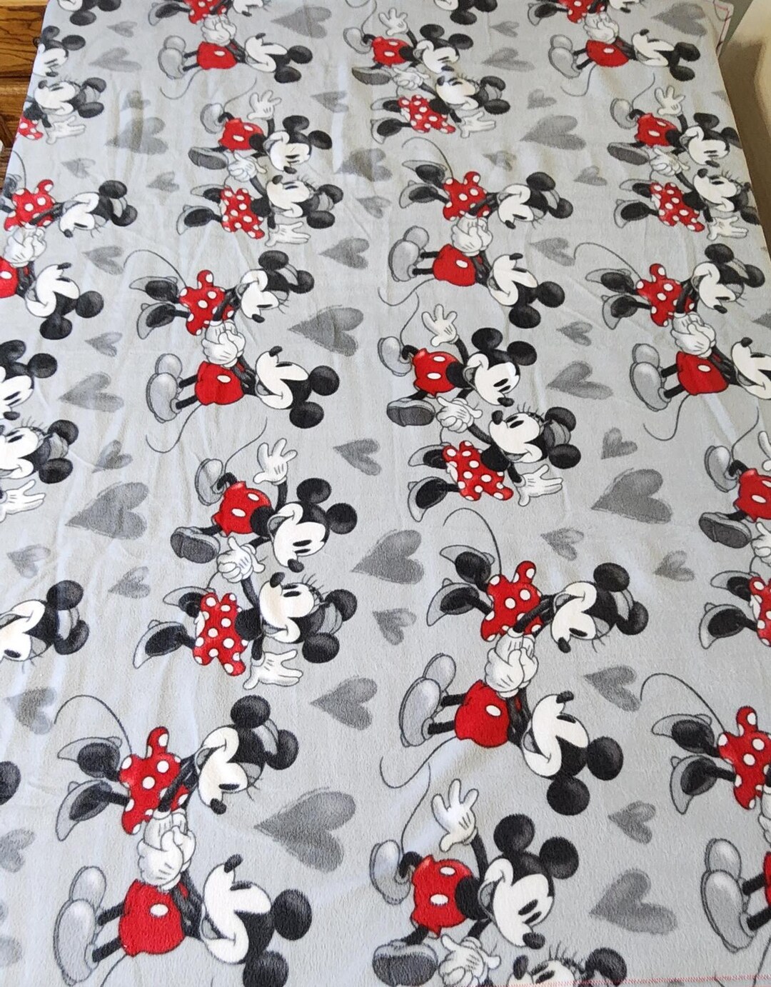 Mickey and Minnie Throw Blanket - Etsy