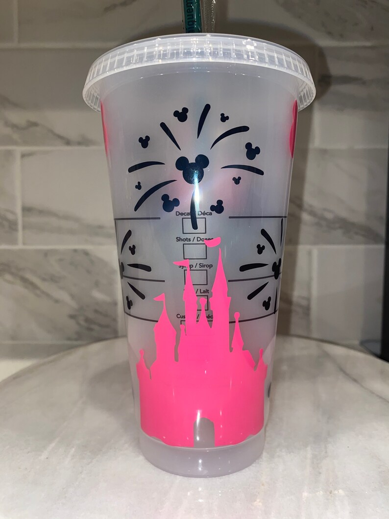 Minnie Mouse/castle Cold Cup - Etsy
