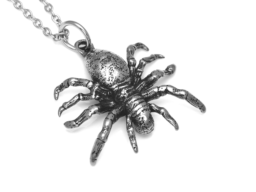 Big Spider Necklace, Scary Realistic Insect Pendant, Halloween Jewelry ...