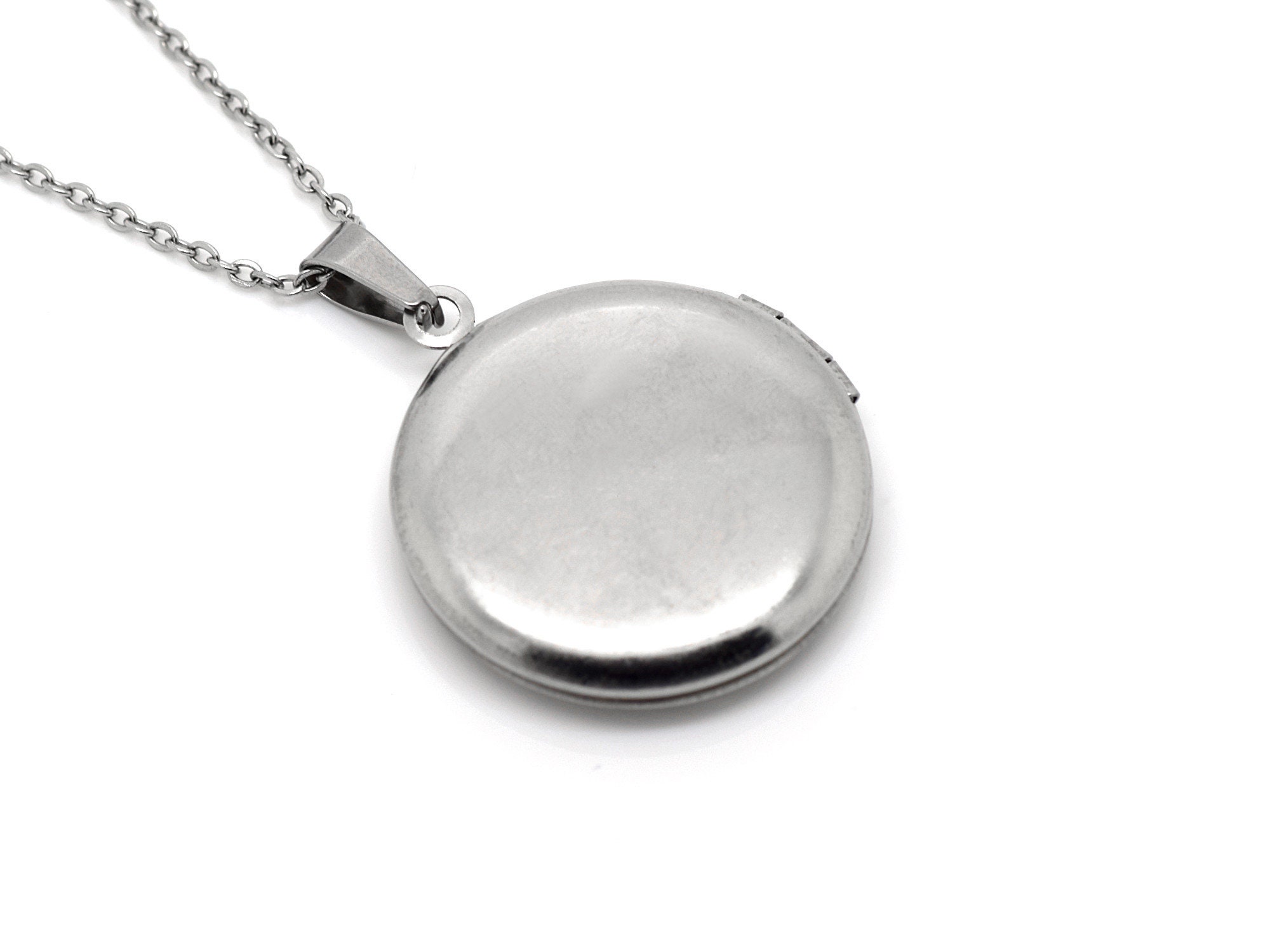 Round Floral Locket Pendant Necklace In Stainless Steel Photo Jewelry