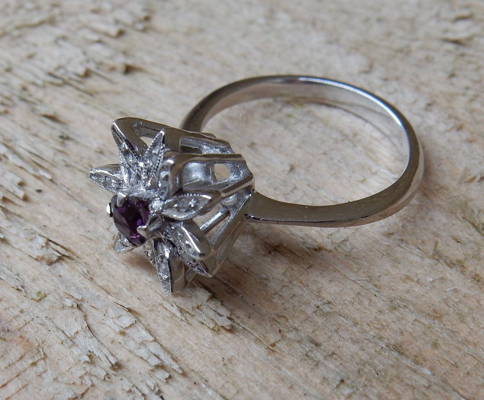 14ct / 14k White Gold Ruby and Rose Diamond Flower Ring - Etsy UK
