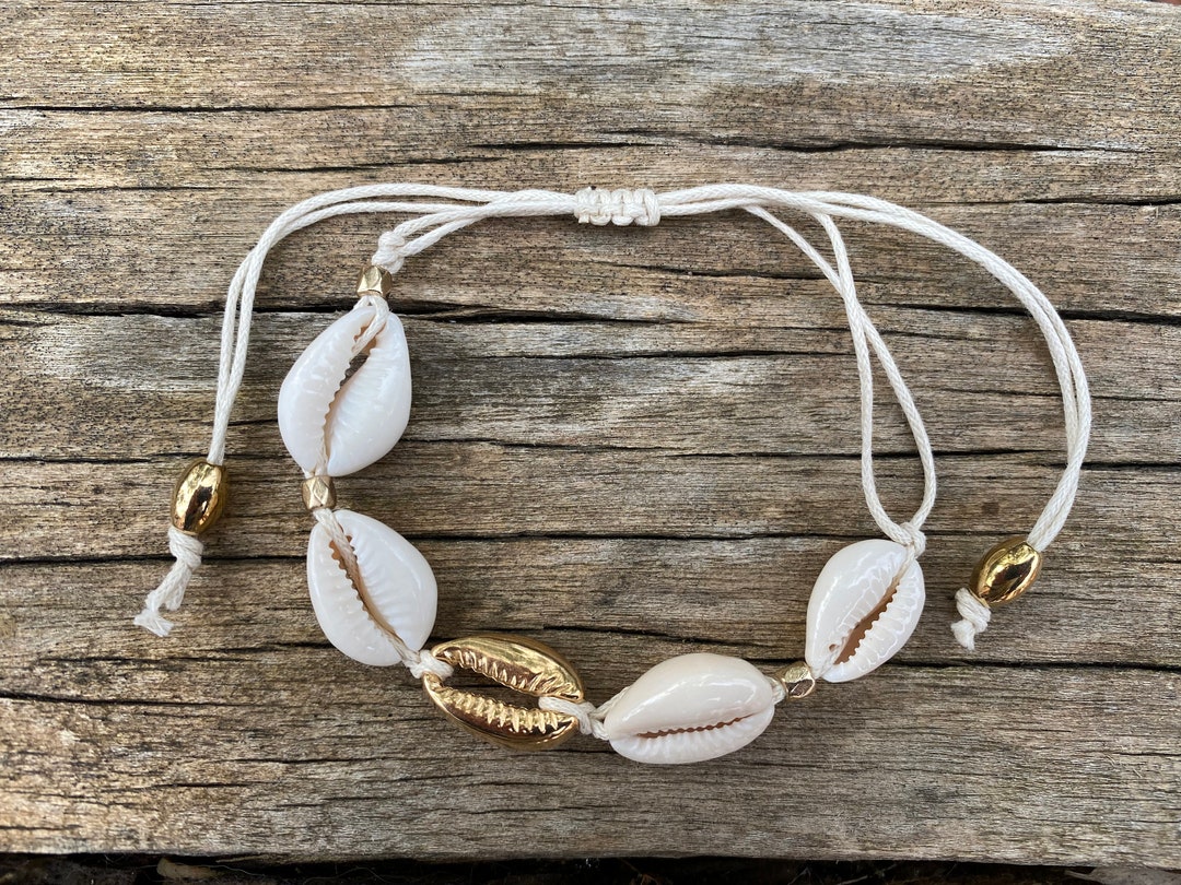 Adjustable Beige Bracelet in Natural and Gold Cauri Shells, Made in ...