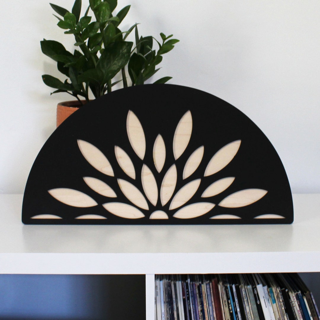 Mum Sign | Chrysanthemum Wood Wall Hanging - Etsy