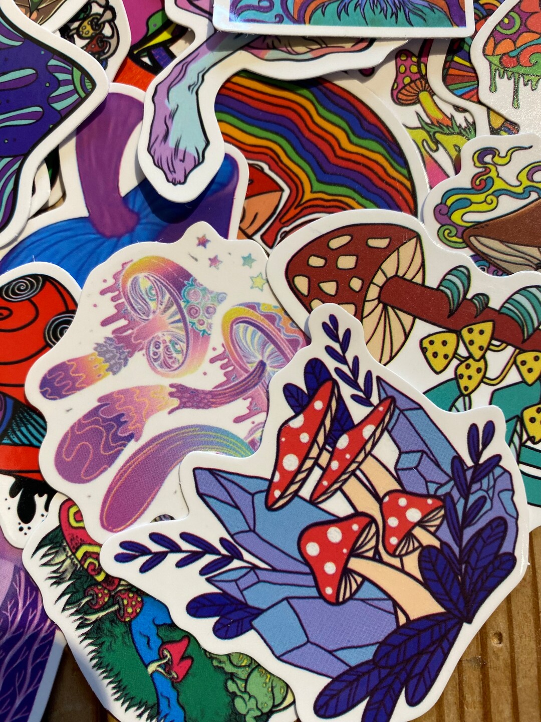 Sets of 10 Colourful Fungi Toadstool Mushroom Glossy Stickers for Cups ...