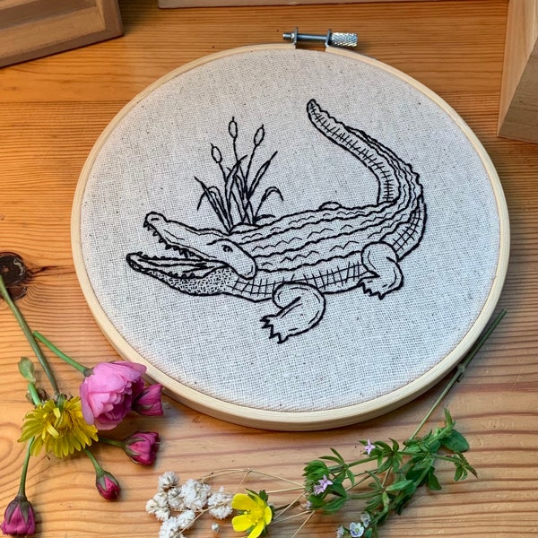 Mini Alligator Embroidery Design - Etsy