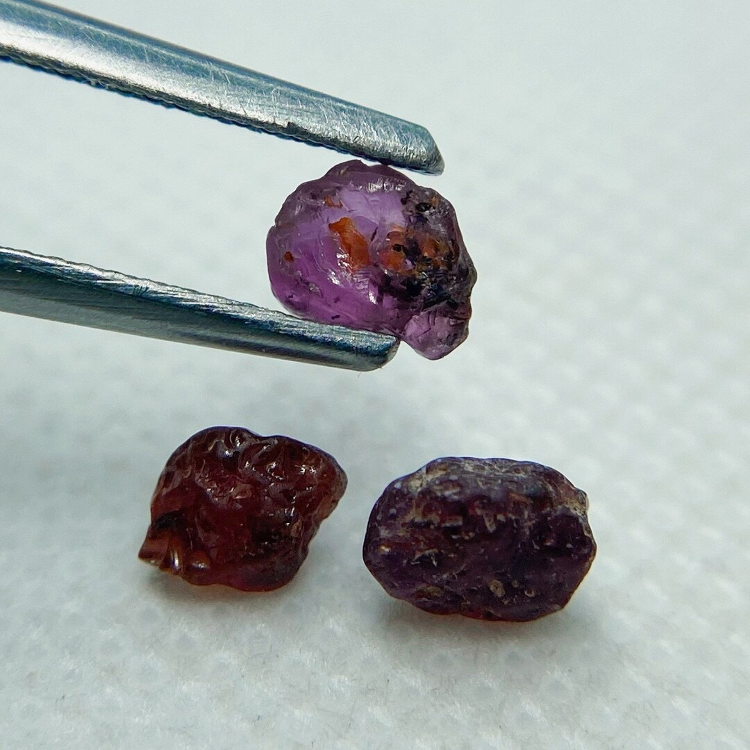 Set van natuurlijke onverwarmde robijn geen glas, geen warmte ...