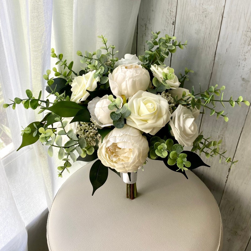 Green Silk Roses - Etsy