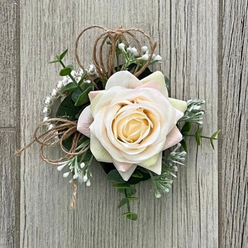 Small Corsage - Etsy