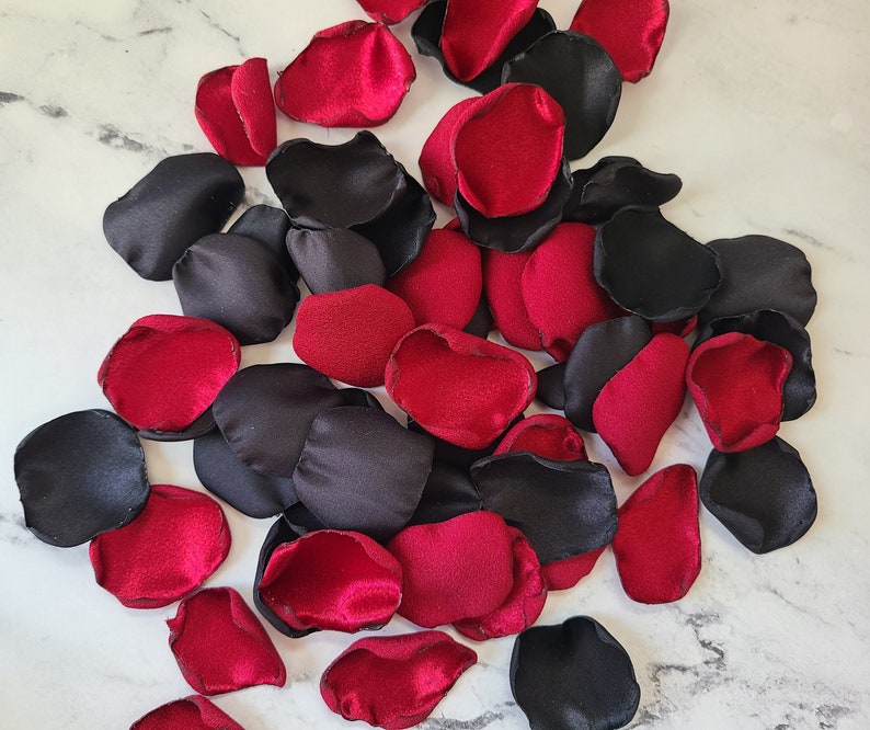 Dark Red Wedding Decor Black Rose Petals Flower Petals - Etsy