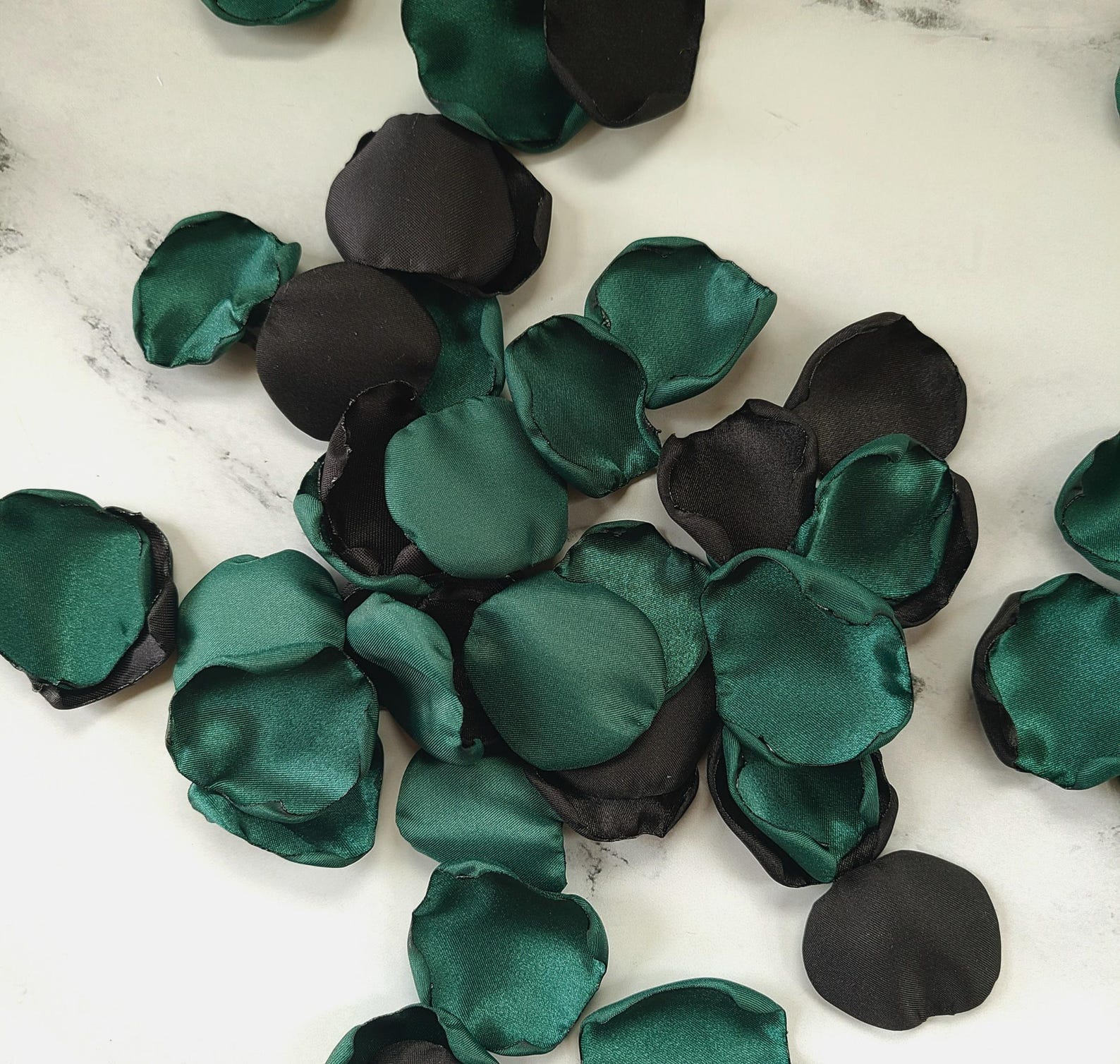 Black and Emerald Wedding Decor Rose Petals, Fall Wedding Theme, Flower ...