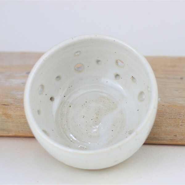 Pottery Berry Bowl - Etsy