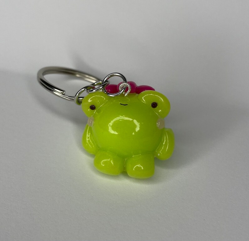 Flower Frog Keychain - Etsy