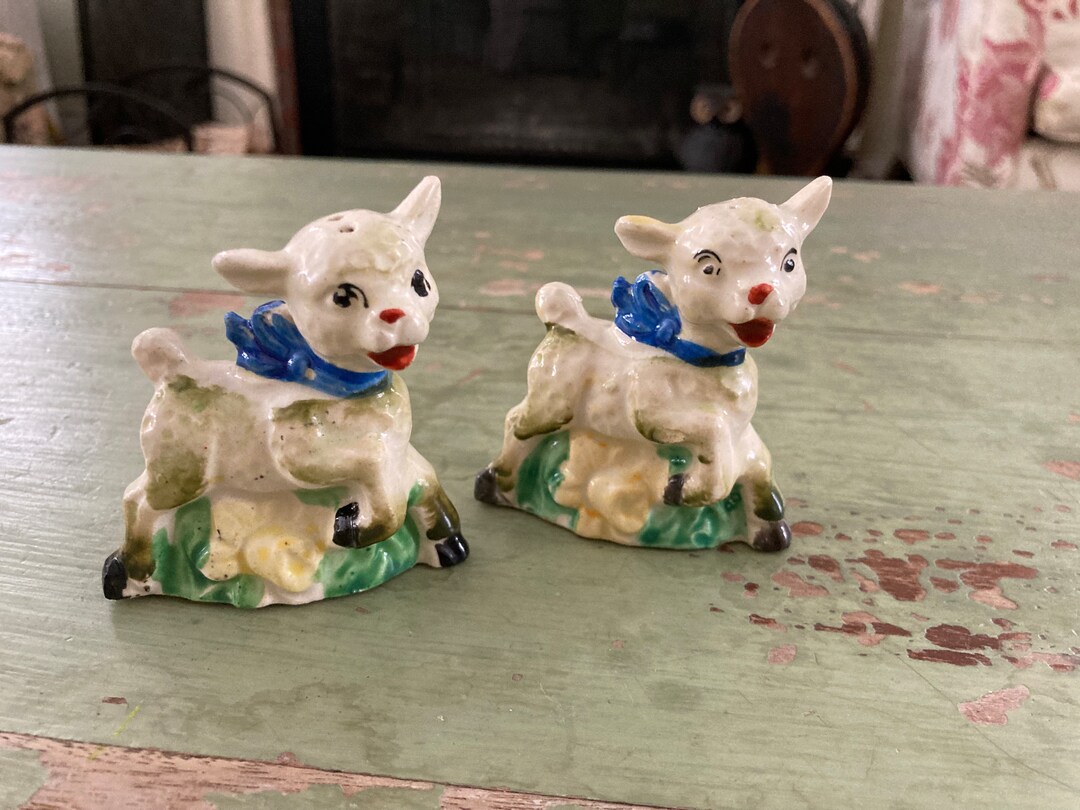 Lamb With Blue Ribbons, Vintage, Made in Japan, Salt and Pepper Shakers ...