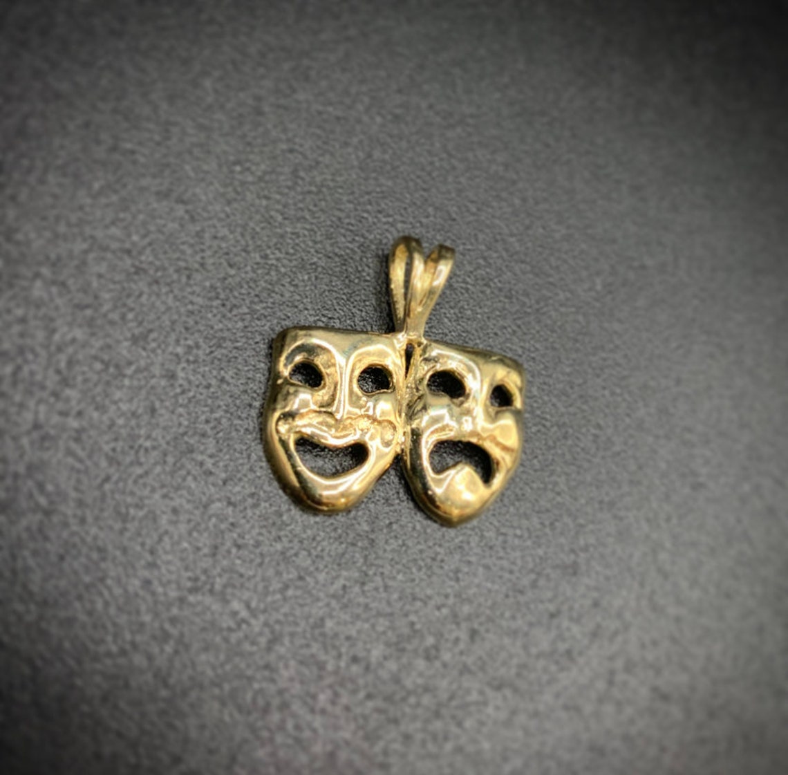 10K Gold Mask Pendant10k Gold Peculiar Mask Pendant Peculiar | Etsy Canada