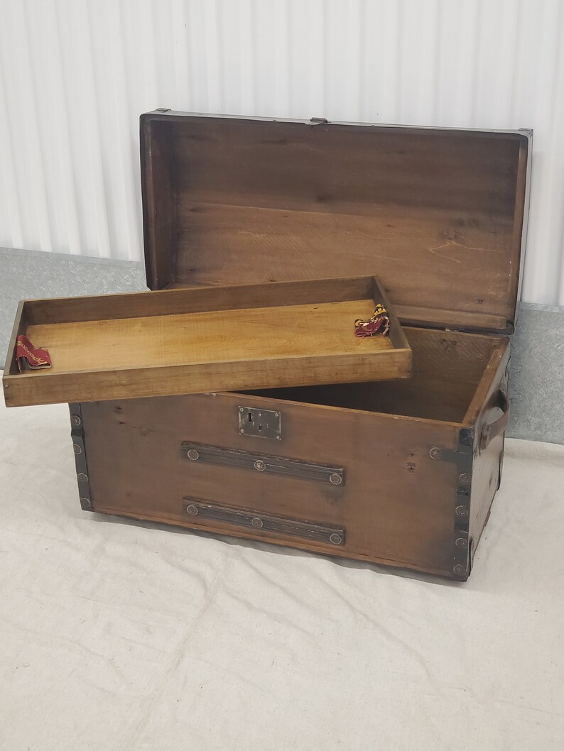 Antique Trunk, Small Trunk Chest, 1800s Trunk, Storage Trunk, Pirate ...