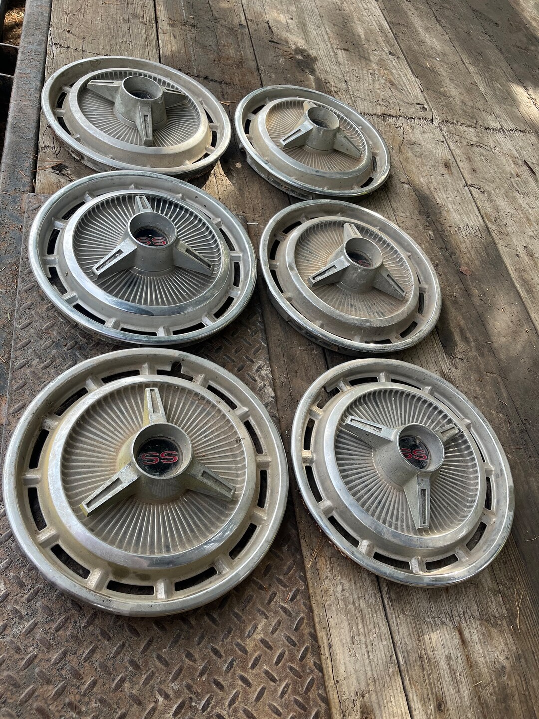 Vintage 1964-1967 Chevrolet Impala/chevelle Ss Hubcaps Set of 6 - Etsy