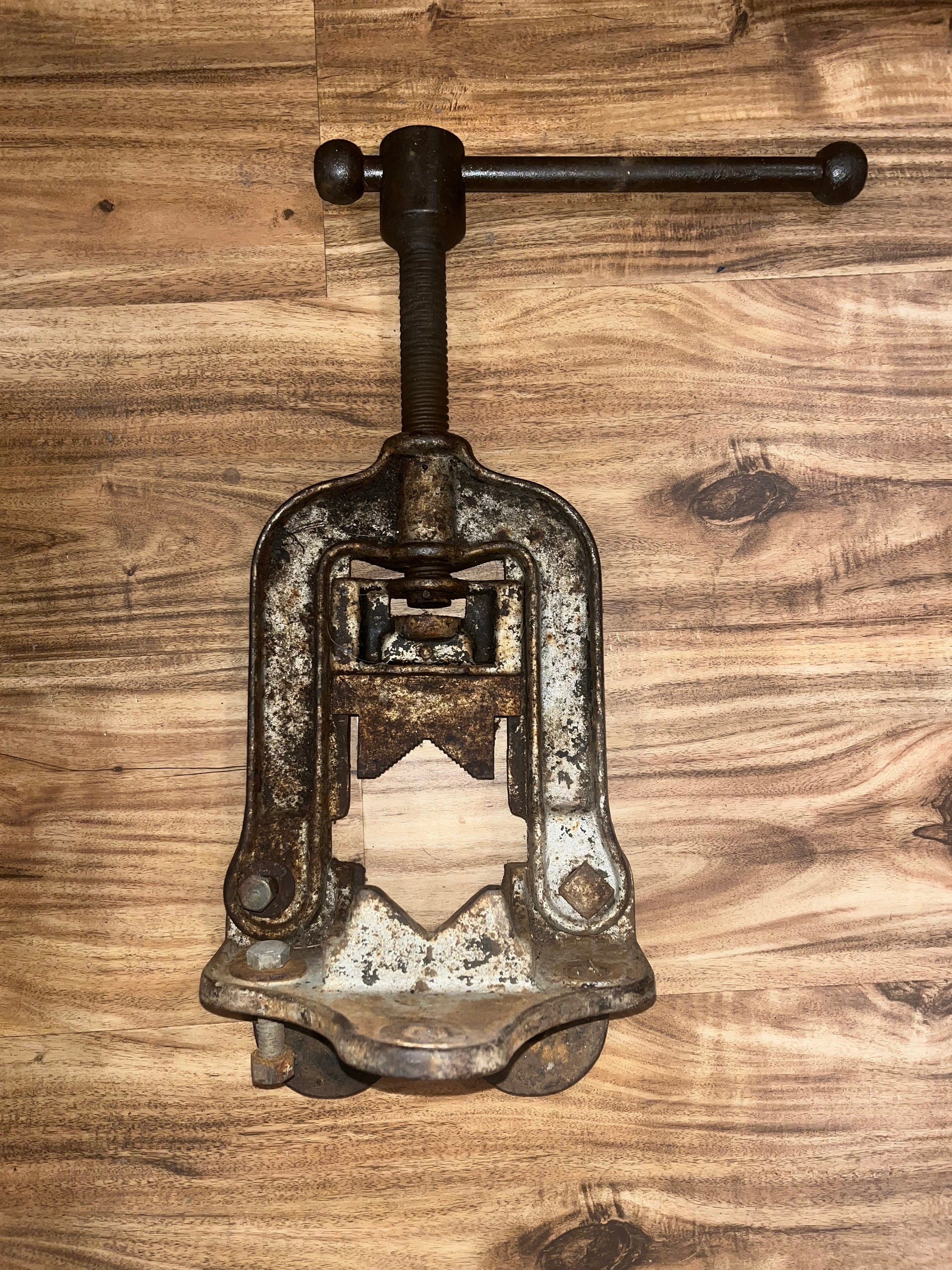 Vintage Eaton Cole & Burnham Pipe Vise - Etsy