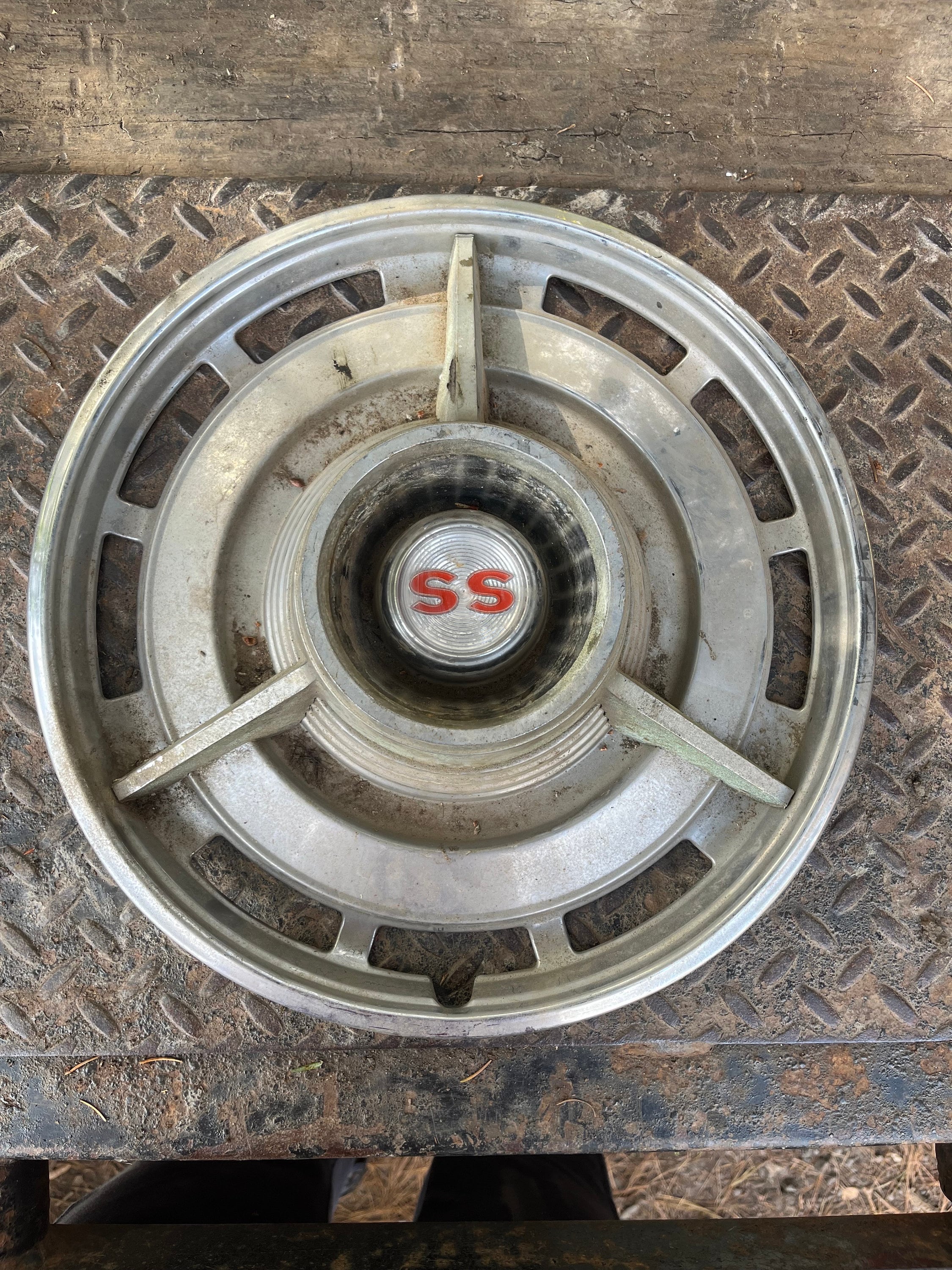 1963-1964 Chevy Impala SS 14” Hubcap - Etsy