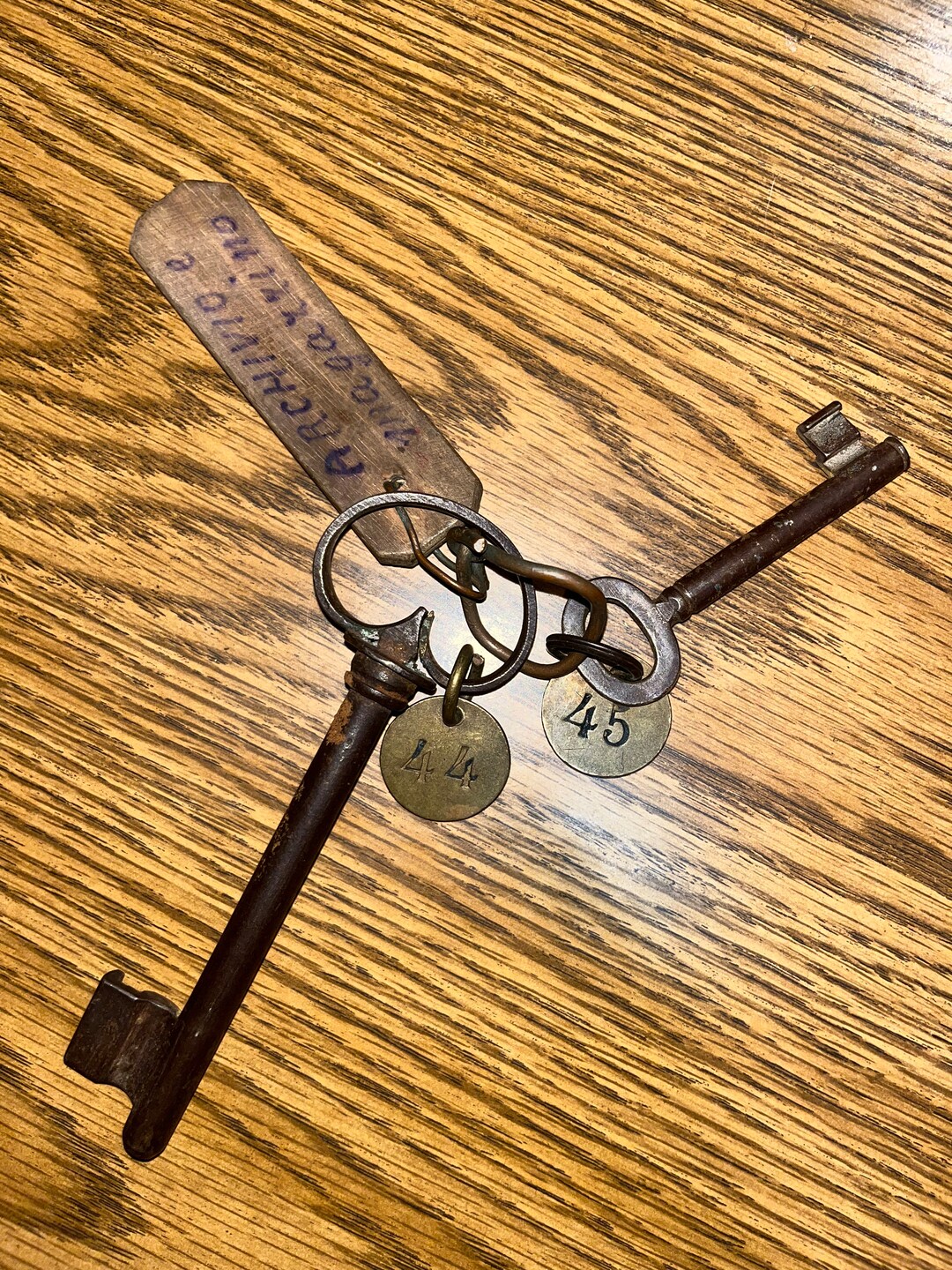 Vintage Museum Archive Room Skeleton Keys - Etsy