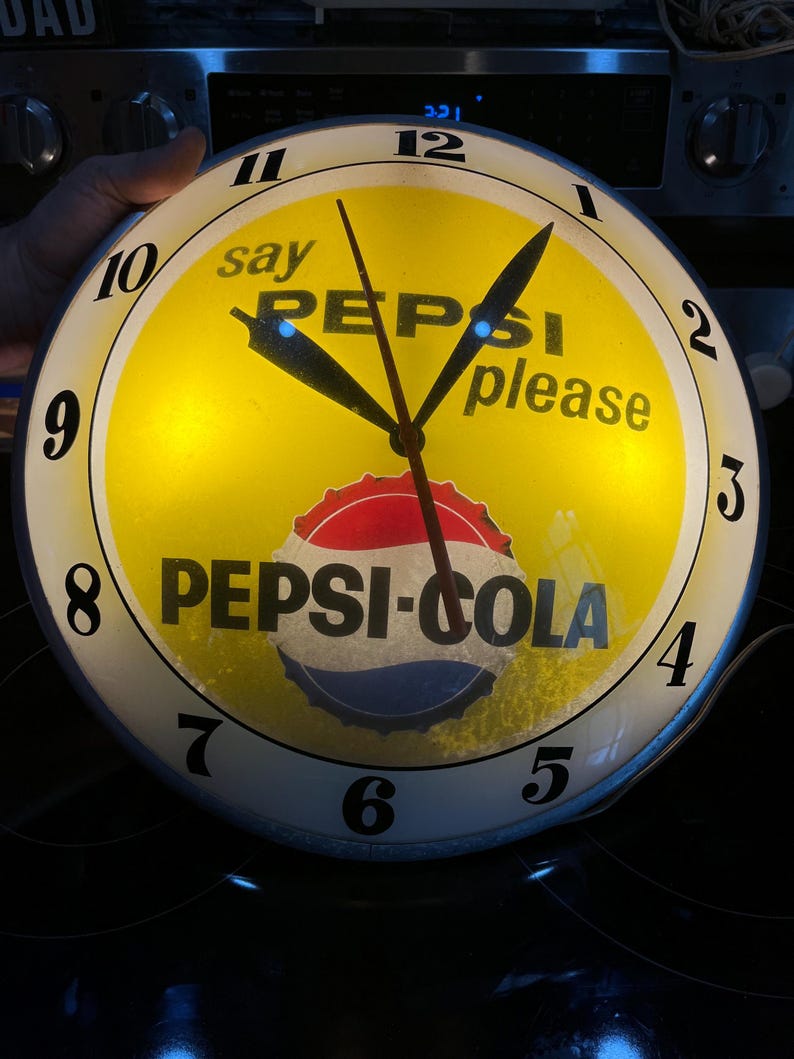 Vintage Late 50s Early 1960s Say Pepsi, Please!” Double Bubble Round ...