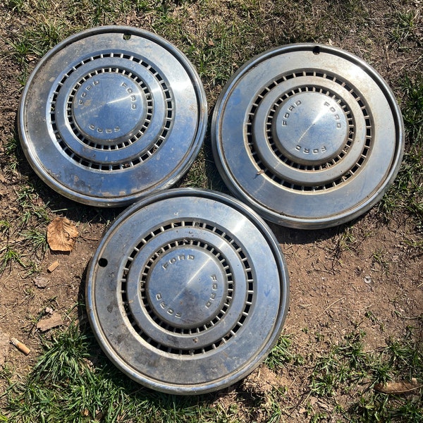 Vintage Hubcaps - Etsy