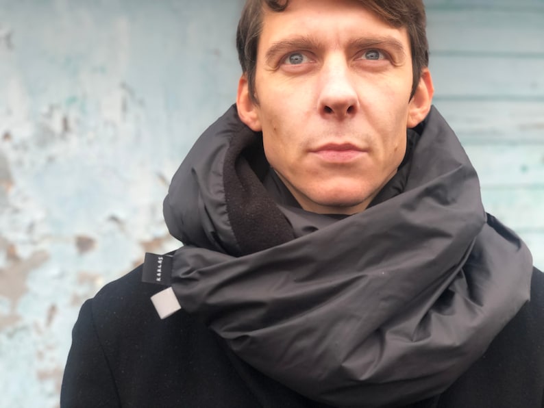 Black Infinity Scarf Waterproof Windproof Rain Scarf Hooded Infinity ...