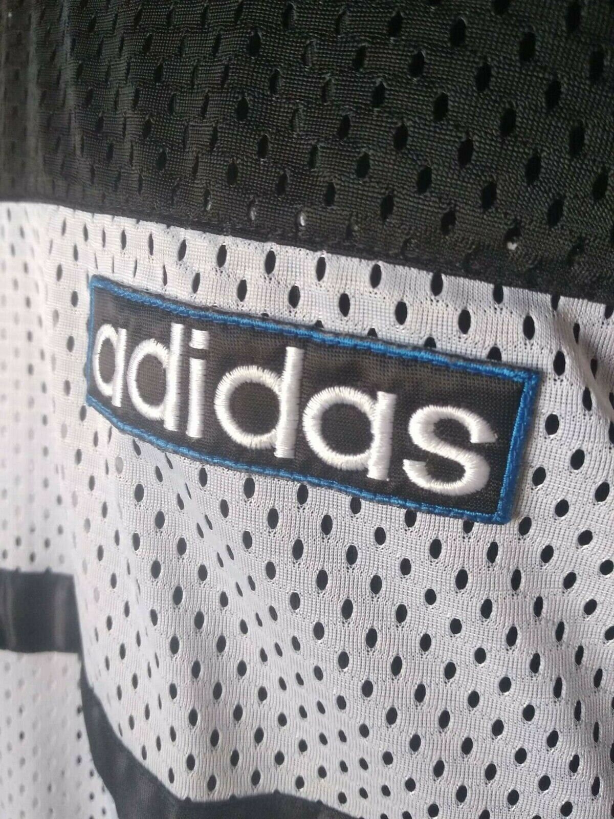 Vintage Adidas Hip Hop Rap Style Jersey Big Trefoil Logo T-shirt Size L ...