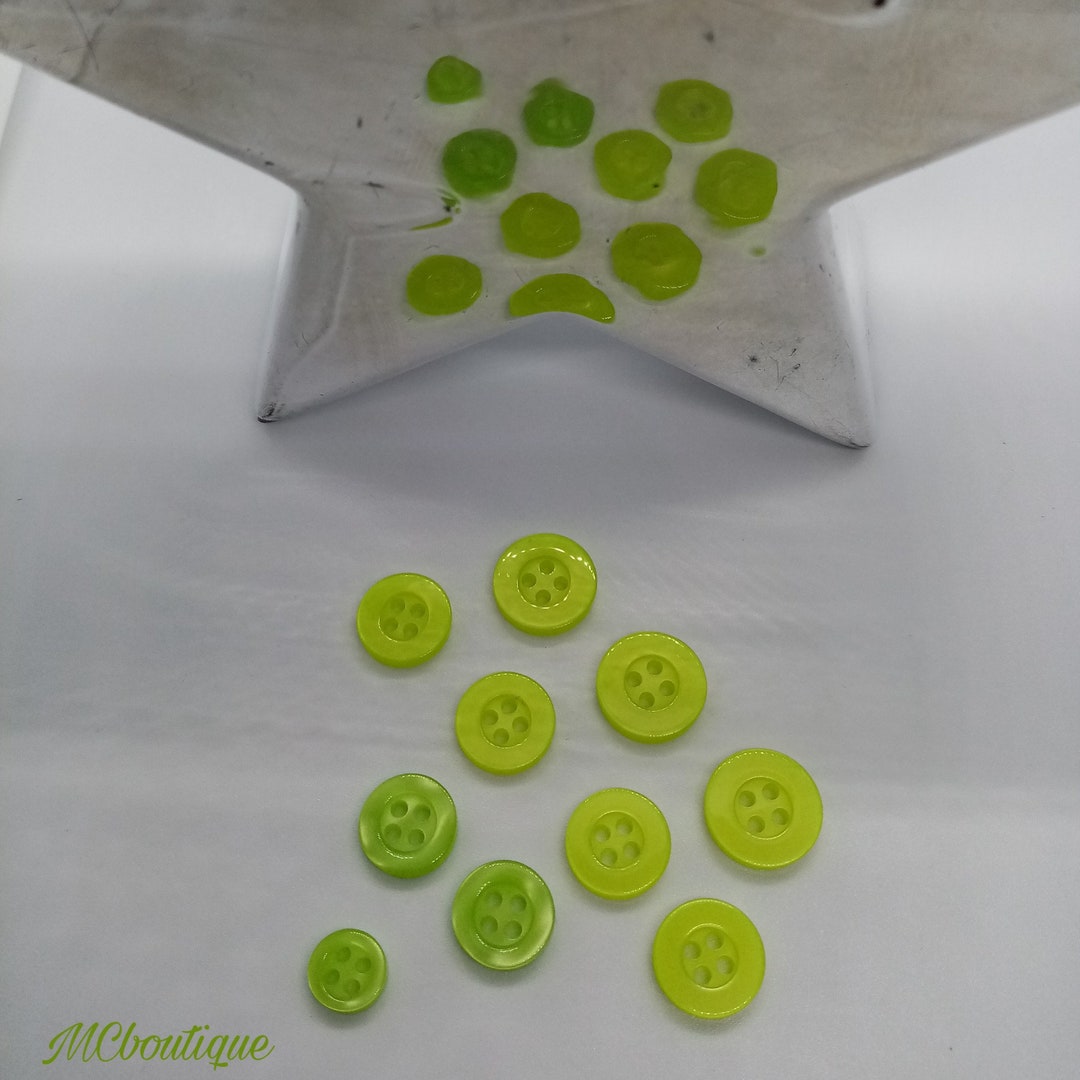 10 Mixed Round Neon Green Plastic Buttons - Etsy