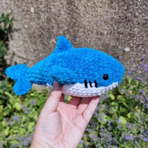 Cute Crochet Shark Cuddly Toy Ocean Plushie Gift for Kids and Adults ...