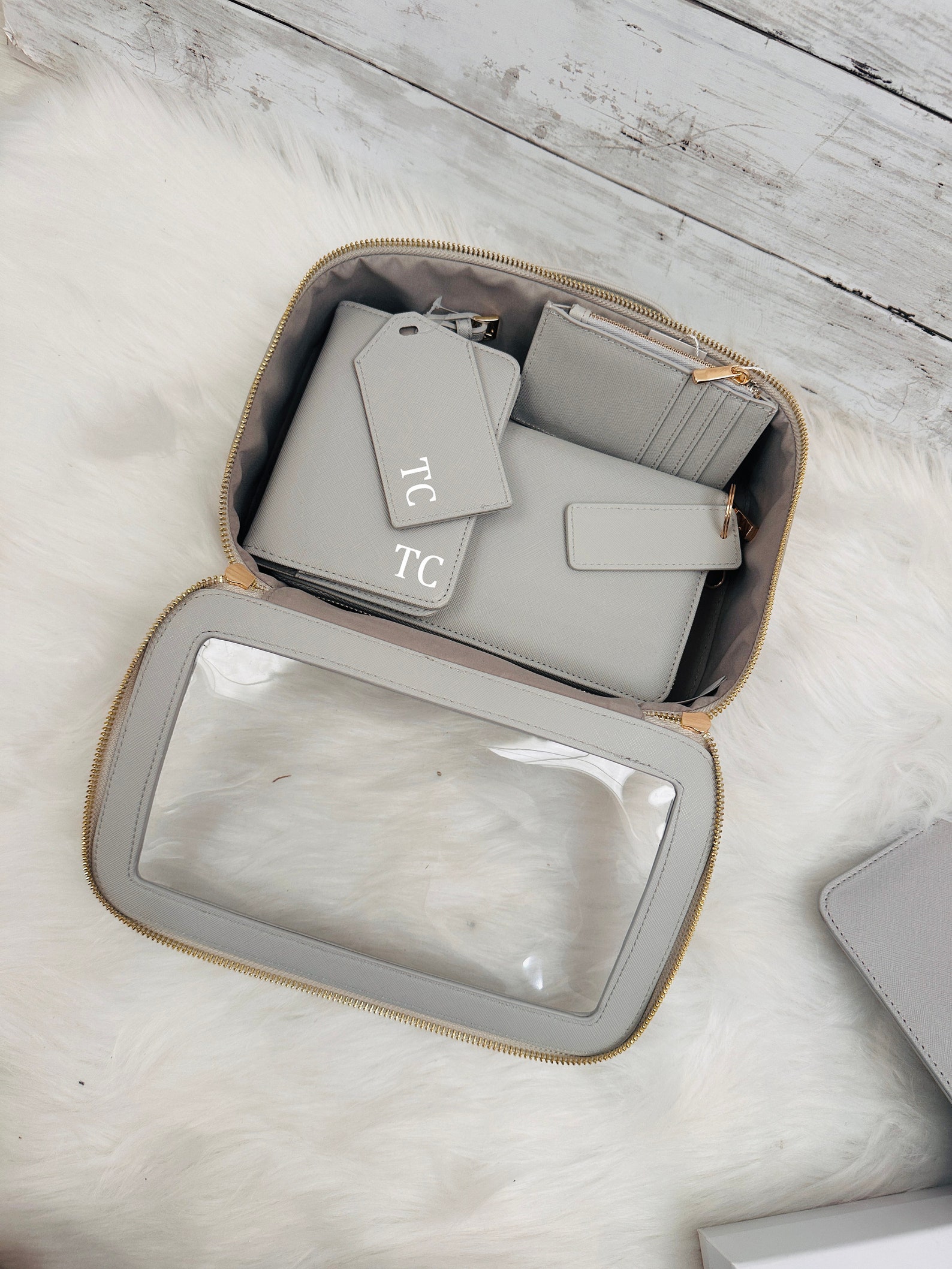 Luxury Personalised Travel Gift Set, Gift for Couple, Passport Holder ...