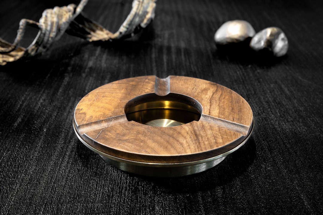 Walnut Unique Cigar Tray, Luxury Cigar Ashtray, Cigar Gift for Men ...