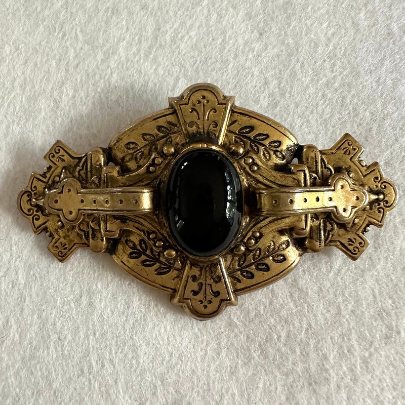 Victorian Era Brooch - Etsy