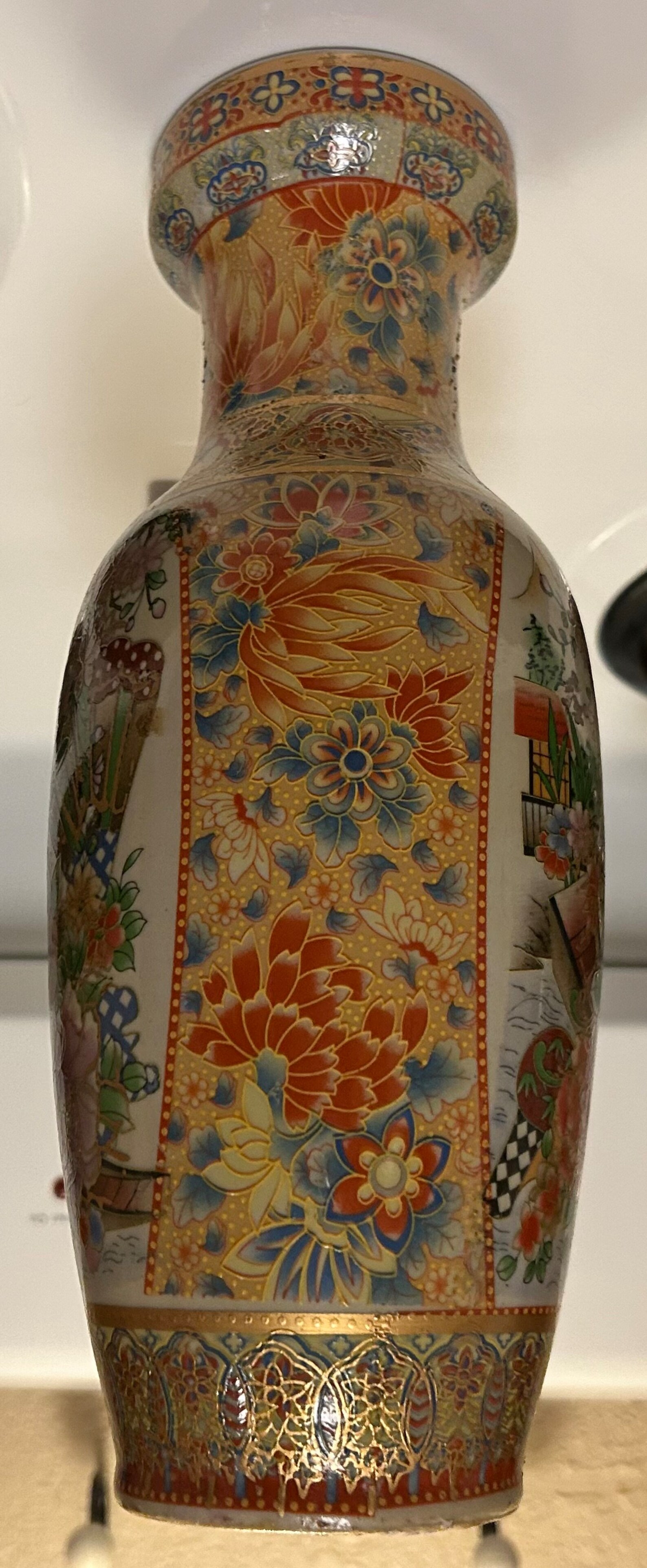 A 12 Flower Vase With simply Tacky on the Bottom to Prevent Moving. - Etsy